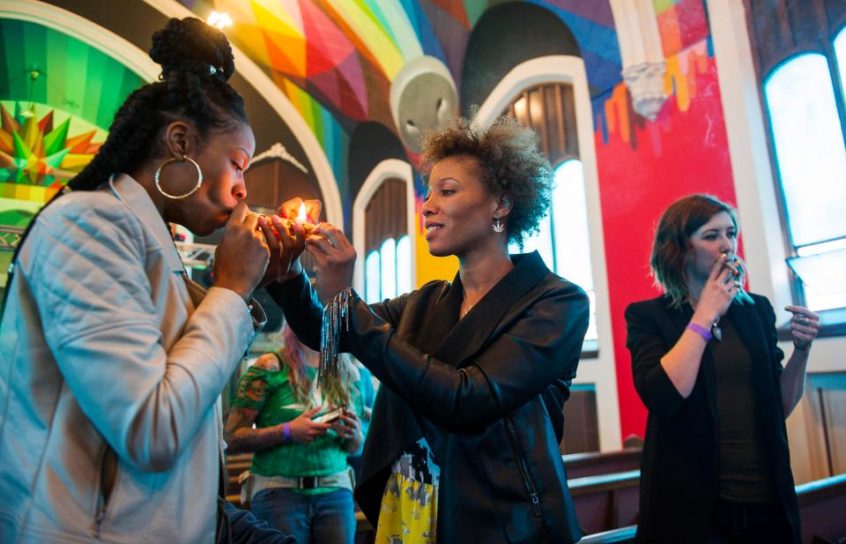 Christian Pastor Says Weed Makes Worship Easier - Signs Of The Last Days