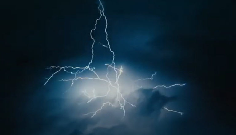 Lightning Strikes Kill Nearly 120 In Powerful Thunderstorms - Signs Of ... Lightning Strikes Kill Nearly 120 In Powerful Thunderstorms - Signs Of ...